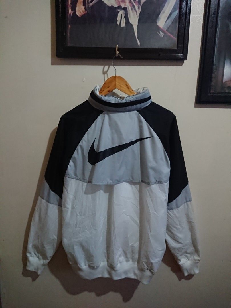 NIKE TRI COLOR, Men's Fashion, Tops & Sets, Hoodies on Carousell