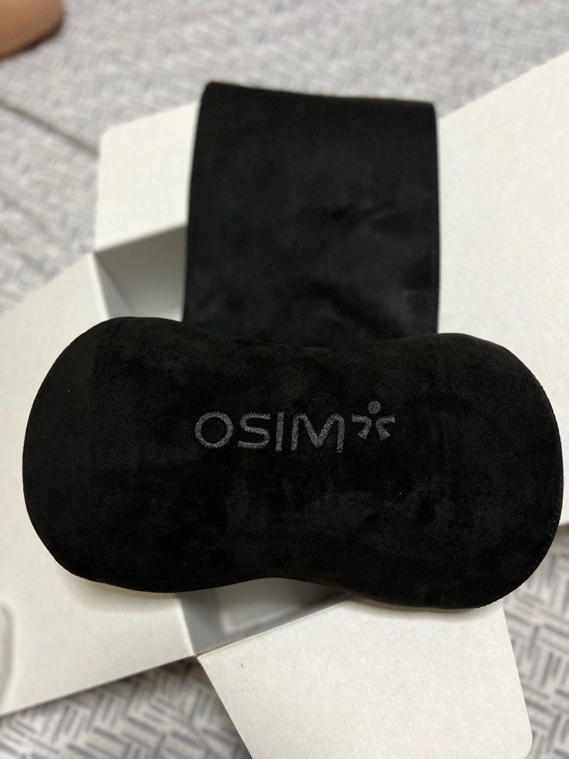 OSIM uThrone Gaming Geadrest, Furniture & Home Living, Furniture ...