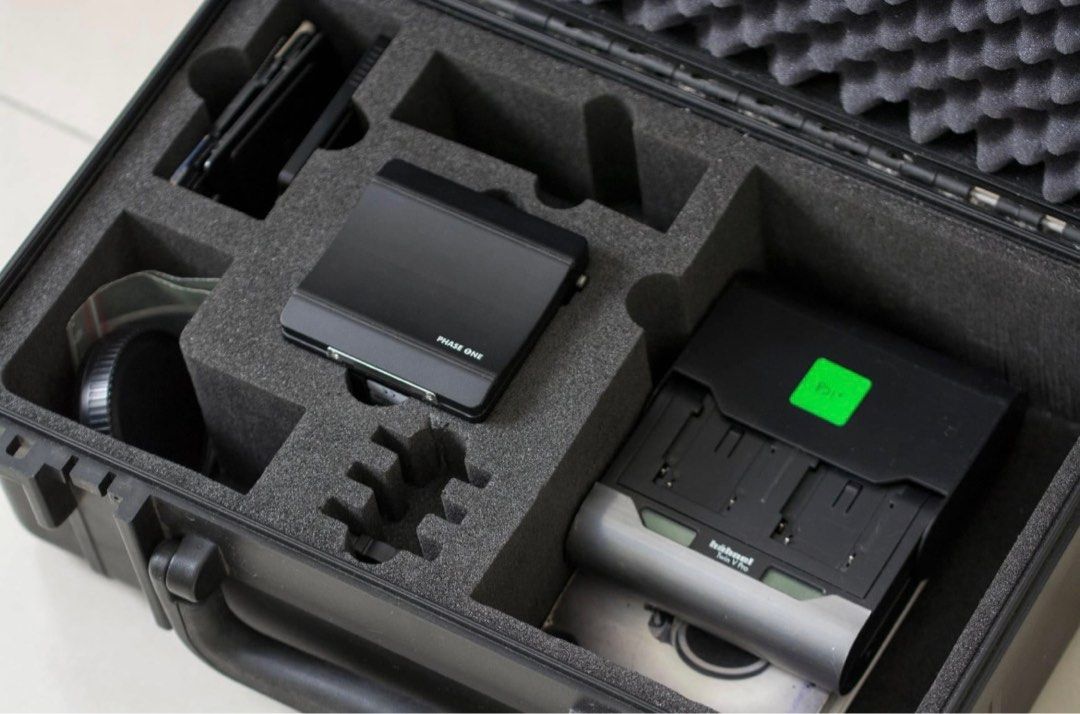 Phase One P45 Digital Back (Contax 645), Photography, Cameras on Carousell