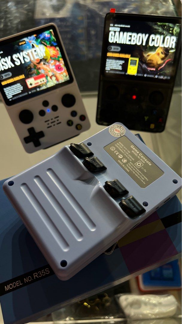 Bayar Ansuran ATOME RGB Portable Game Console R35S, Video Gaming, Video ...