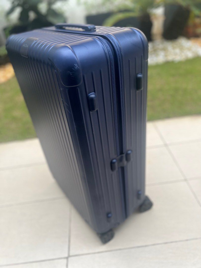 Rimowa Essential Check-In Large Matte Navy Blue, Hobbies & Toys, Travel ...