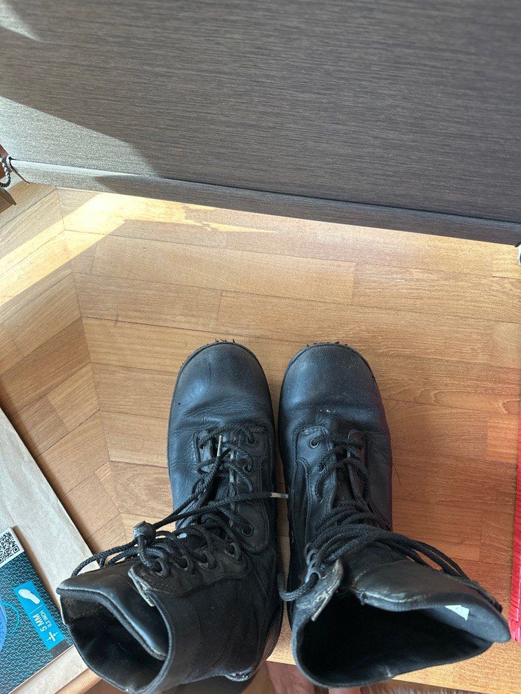 SAF Magnum Combat boots, Men's Fashion, Footwear, Boots on Carousell