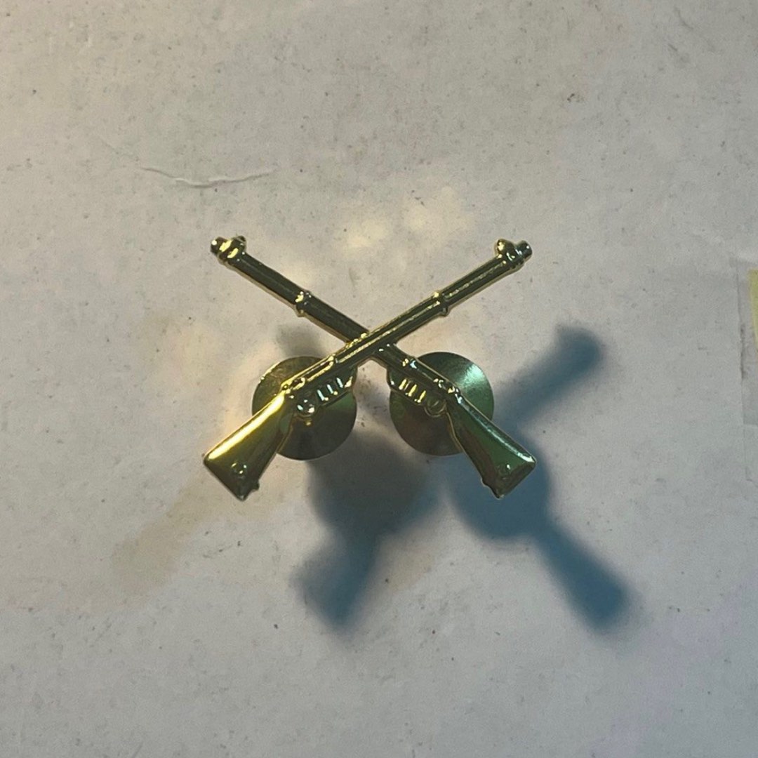 SAF marksman badge for no. 1, no. 2, no. 3 & no. 5 uniform (broken ...