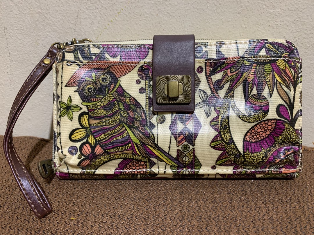 Sakr00ts wristlet, Luxury, Bags & Wallets on Carousell