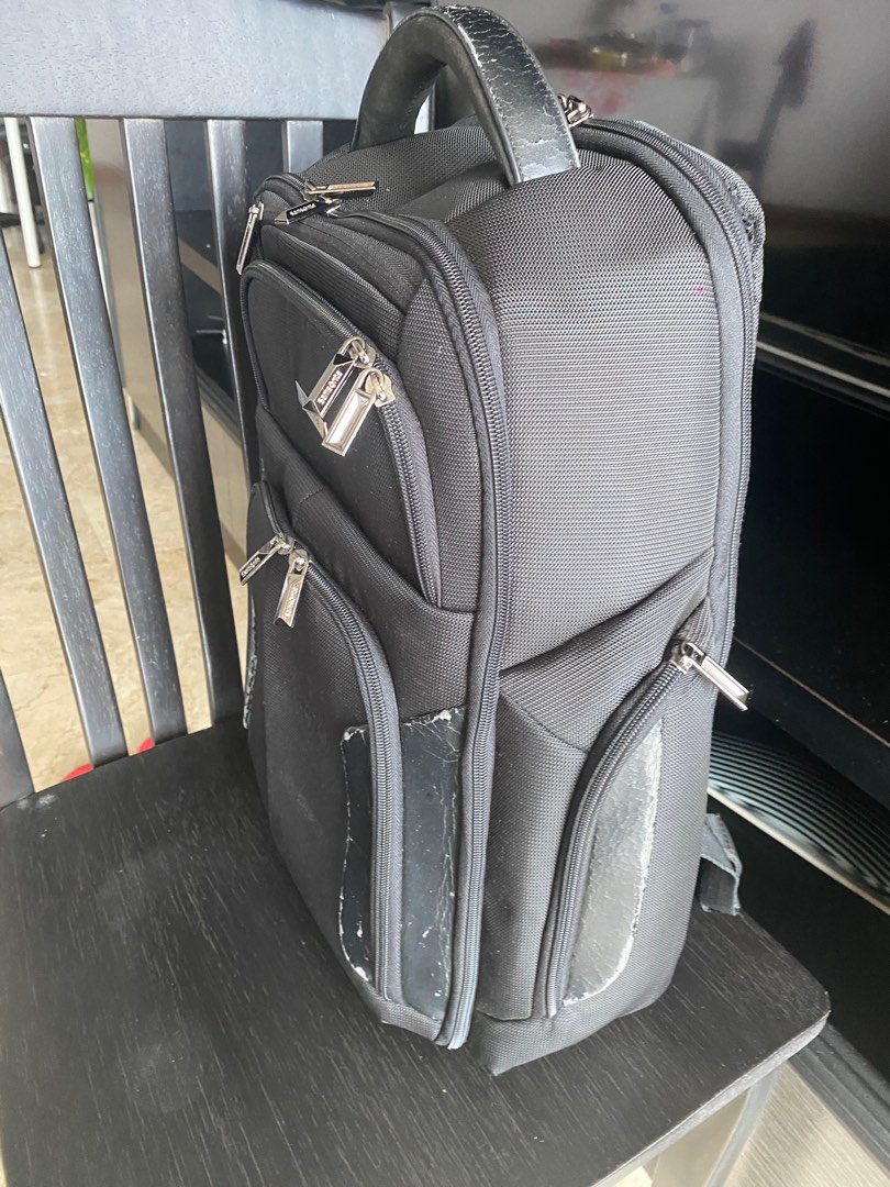 Samsonite Bag for Men with multiple compartments and organisers, Men's ...