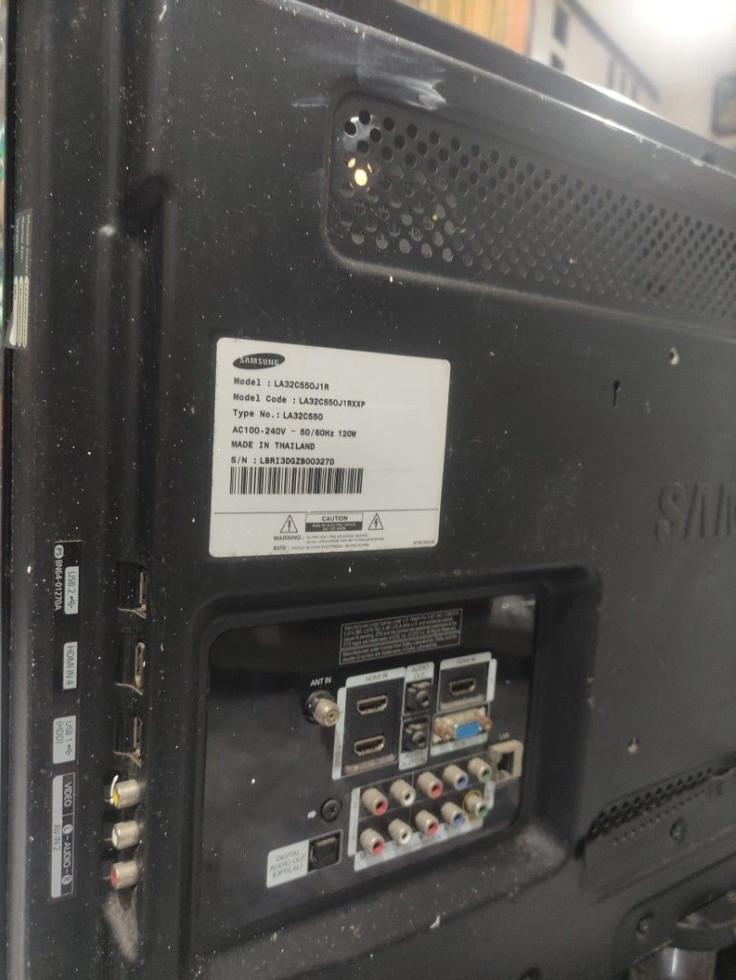 Samsung 32" LCD TV, TV & Home Appliances, TV & Entertainment, TV on Carousell