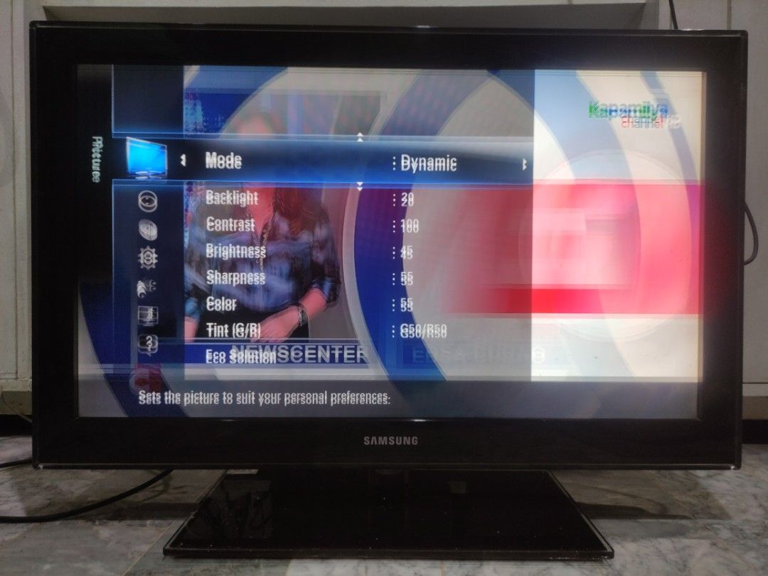 Samsung 32" LCD TV, TV & Home Appliances, TV & Entertainment, TV on Carousell