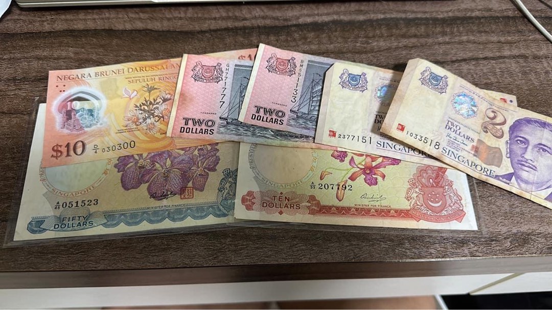 Singapore Old Notes (almost solid), Hobbies & Toys, Memorabilia ...