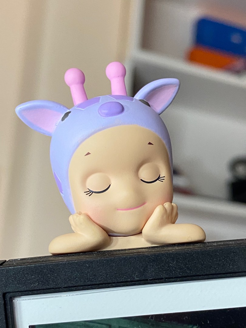 Sonny Angel Dreaming Giraffe Set, Hobbies & Toys, Toys & Games on Carousell