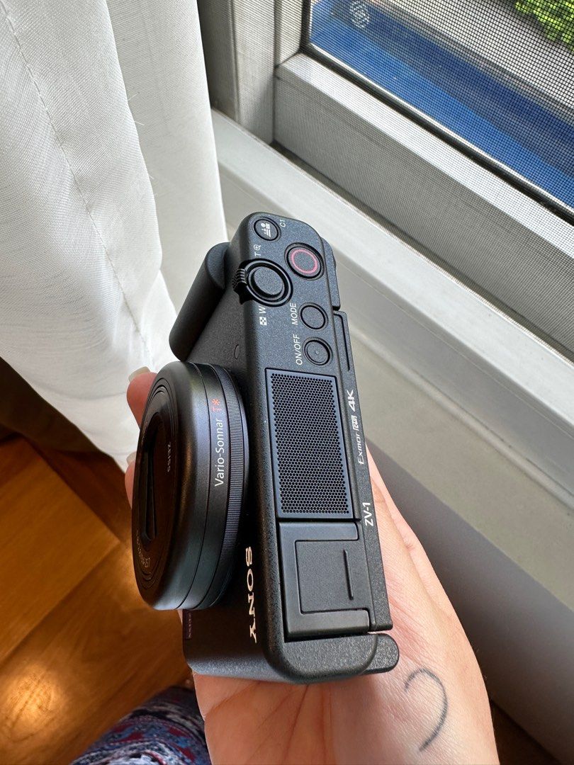 Sony ZV1 camera bundle, Photography, Cameras on Carousell