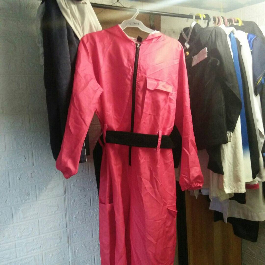 SQUID GAME RED GUARD SUIT, Hobbies & Toys, Memorabilia & Collectibles ...