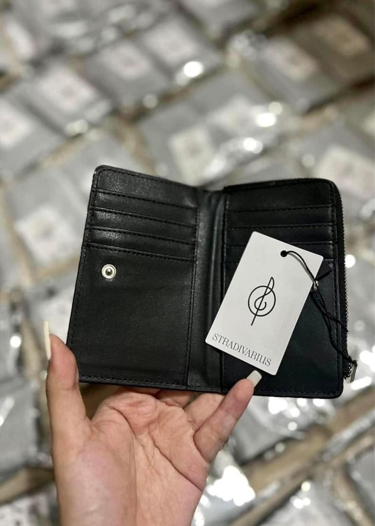 STRADIVARIUS MOCK WALLET MALL PULLOUT, Luxury, Bags & Wallets on Carousell