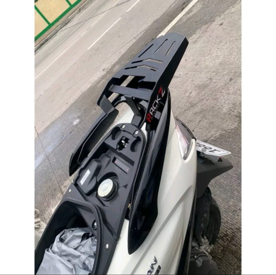 Suzuki Burgman Bracket Stay Grab Bar, Motorbikes, Motorbike Parts ...