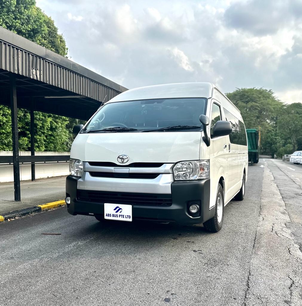 Toyota Hiace Commuter 2.8 GL Auto, Cars, Commercial Vehicles, Used on ...