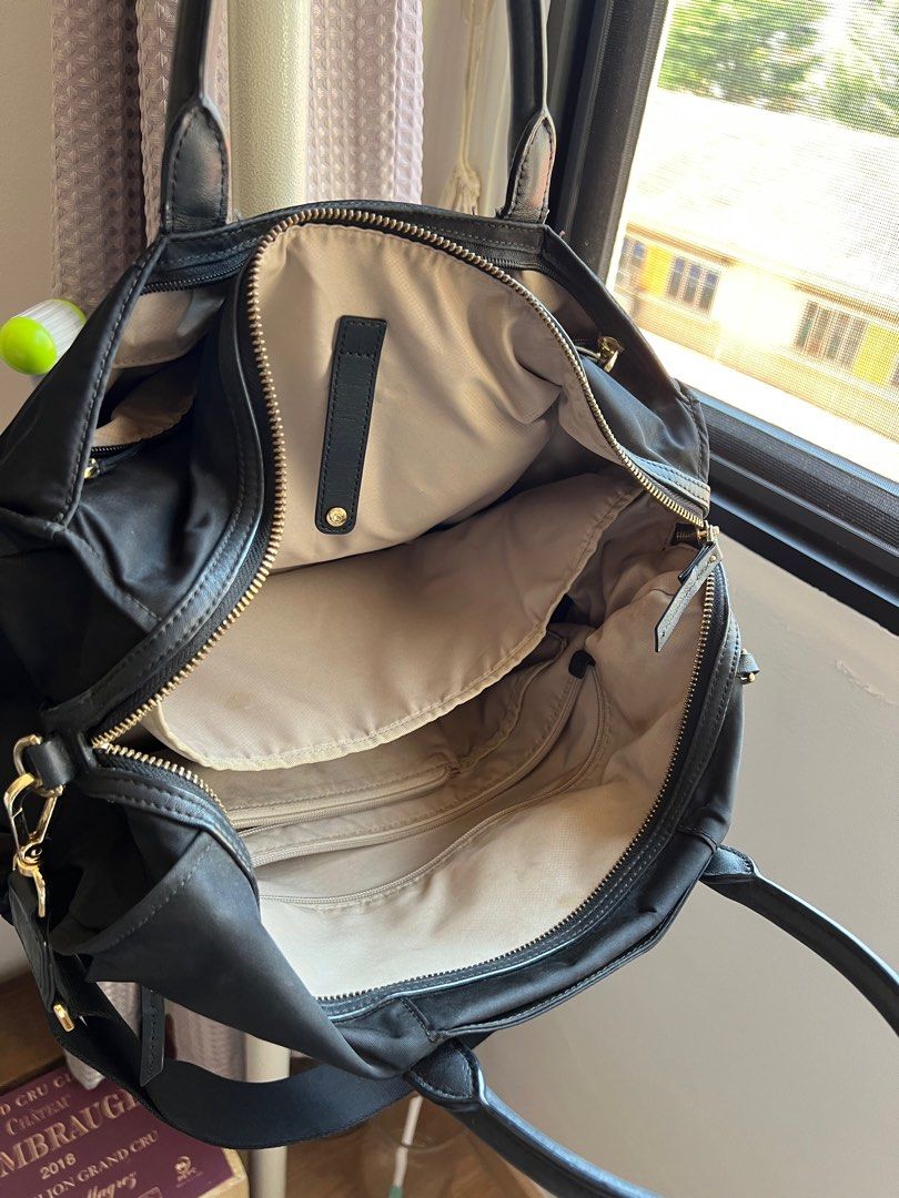 Tumi Bag, Women's Fashion, Bags & Wallets, Tote Bags on Carousell