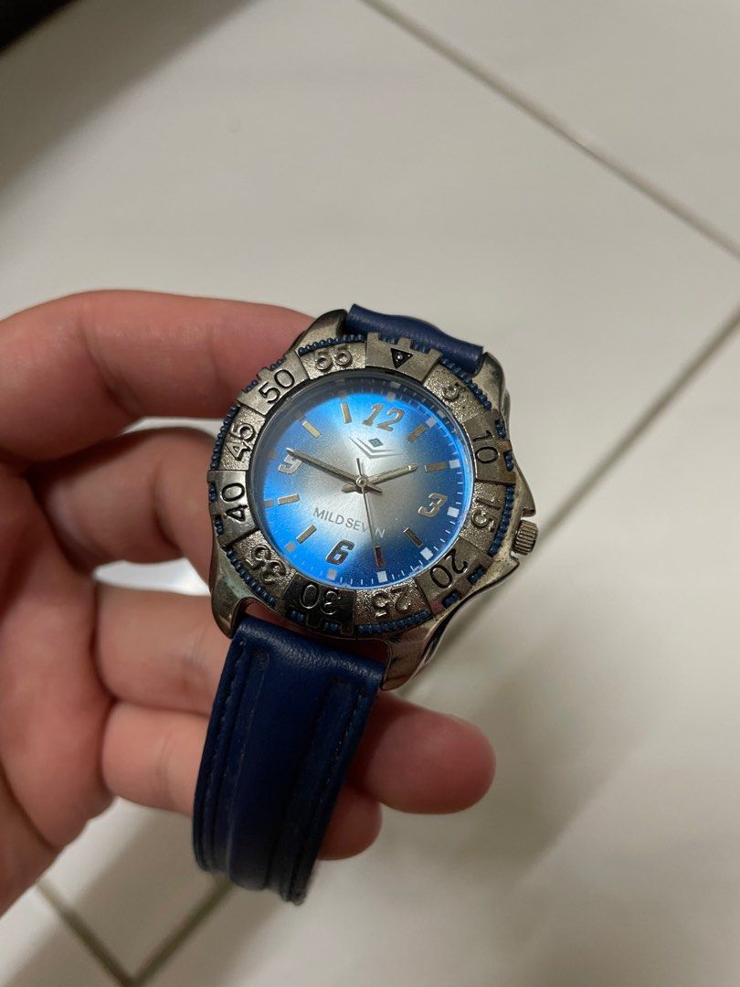 Vintage Mild Seven Quartz Watch (Blue Dial), Men's Fashion, Watches ...