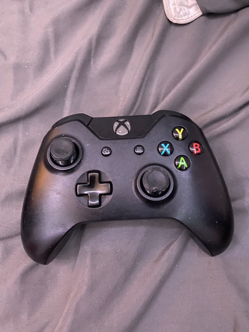 Xbox 360 and Gamecube Controllers. 1000 each! Rechargeable and corded ...