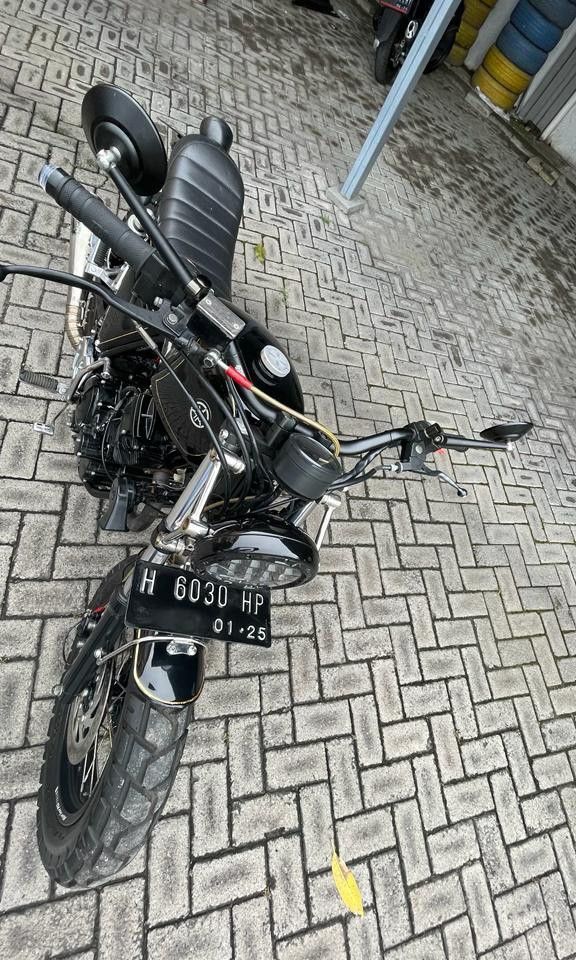 Yamaha Scorpio 2011 Custom Black, Motor di Carousell