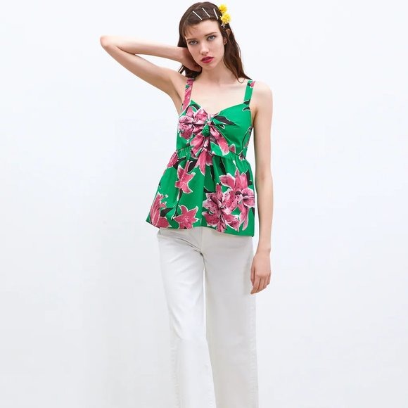 Zara Kelly Green Floral Top, Women's Fashion, Activewear on Carousell