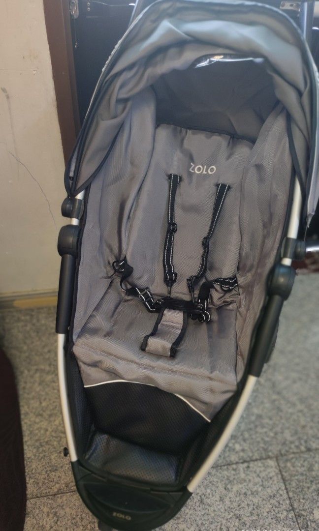 ZOLO Garba light ultra compact stroller (almost brand new), Babies ...