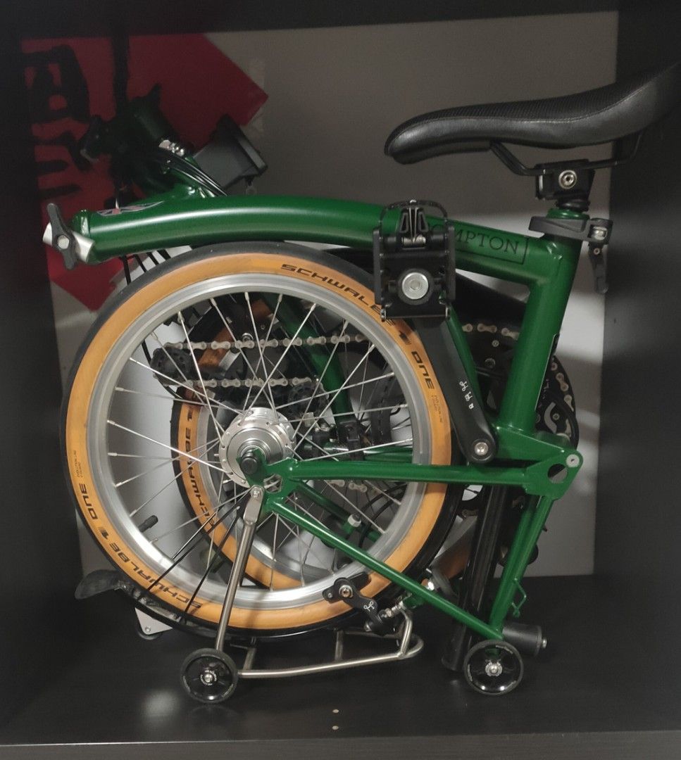 2020 racing green Brompton 3 speed, Sports Equipment, Bicycles & Parts ...