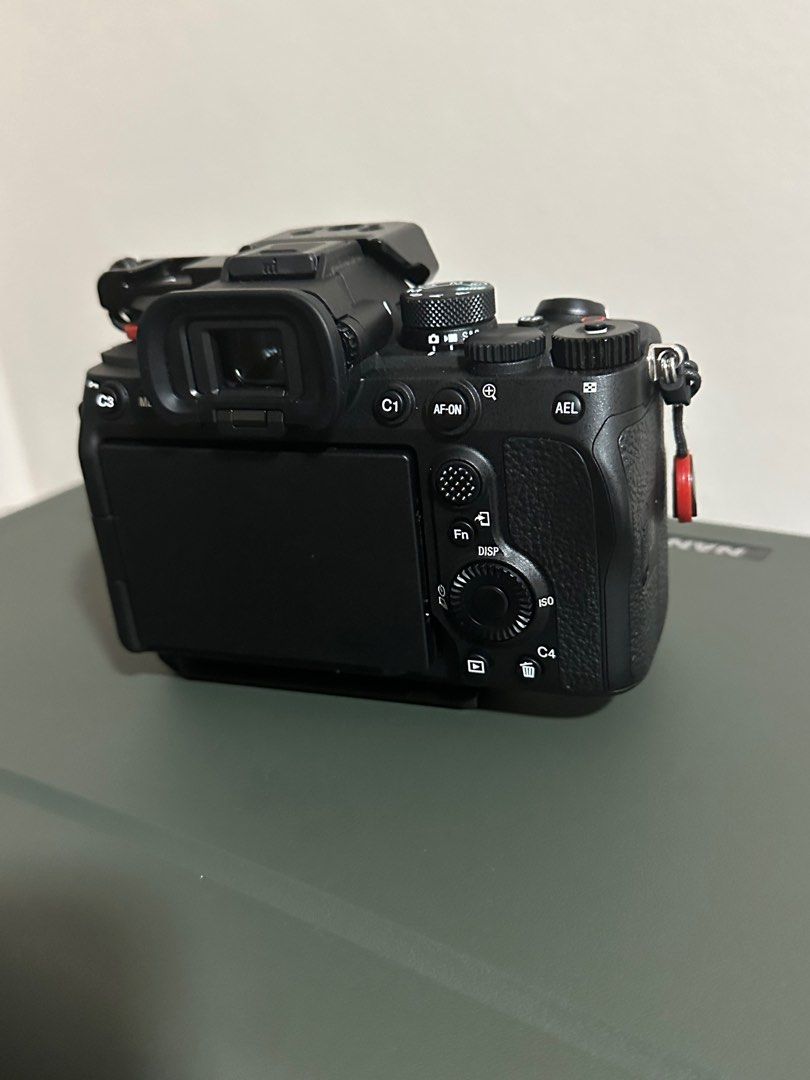 A7iv (low shutter count), Photography, Cameras on Carousell