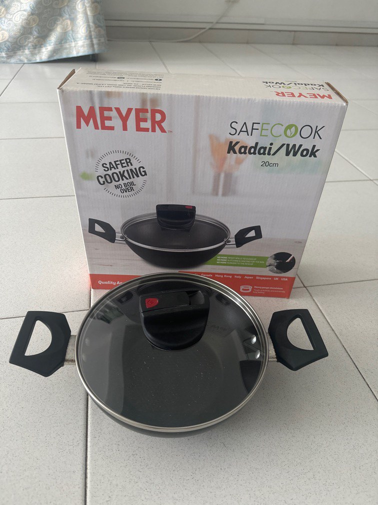 A mini wok, Furniture & Home Living, Kitchenware & Tableware, Cookware ...