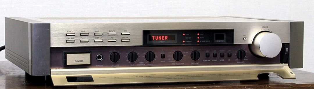 ACCUPHASE C-11 PREAMPLIFIER, Audio, Soundbars, Speakers & Amplifiers on ...
