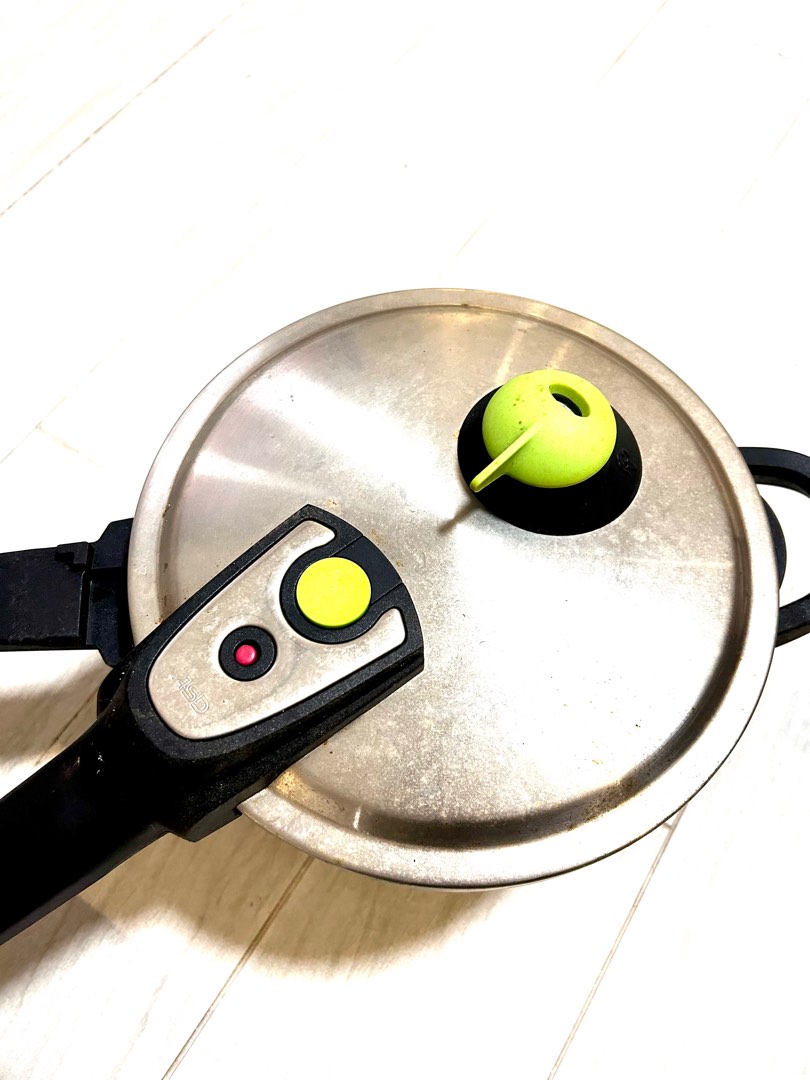 ASD 4 litres pressure cooker, Furniture & Home Living, Bathroom ...