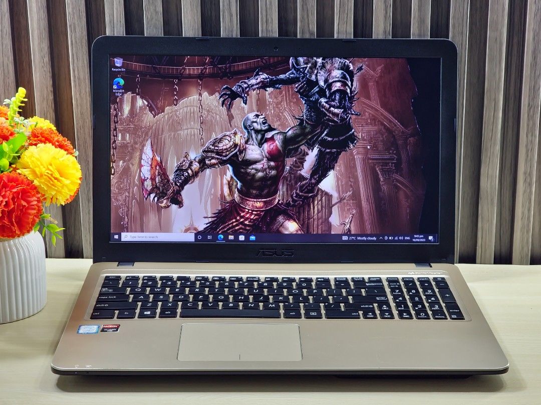 ASUS SonicMaster X540UPR i7-8Th Gen 8Gb Ram 128Gb SSD AMD Radeon HD ...