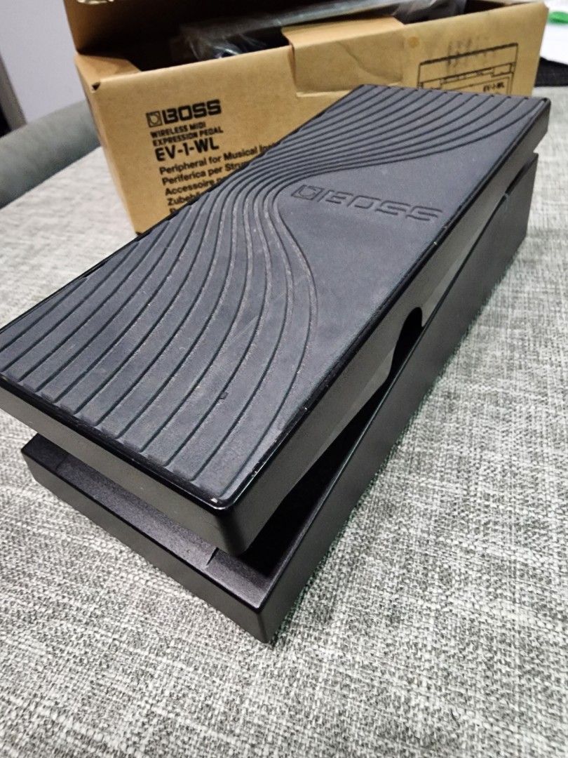 Boss EV 1 WL, Hobbies & Toys, Music & Media, Musical Instruments on Carousell