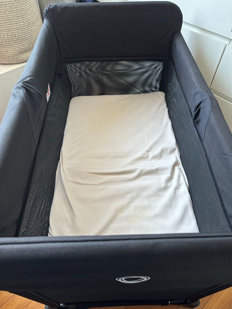 Bugaboo Stardust Travel Cot - Black, Babies & Kids, Baby Nursery & Kids ...