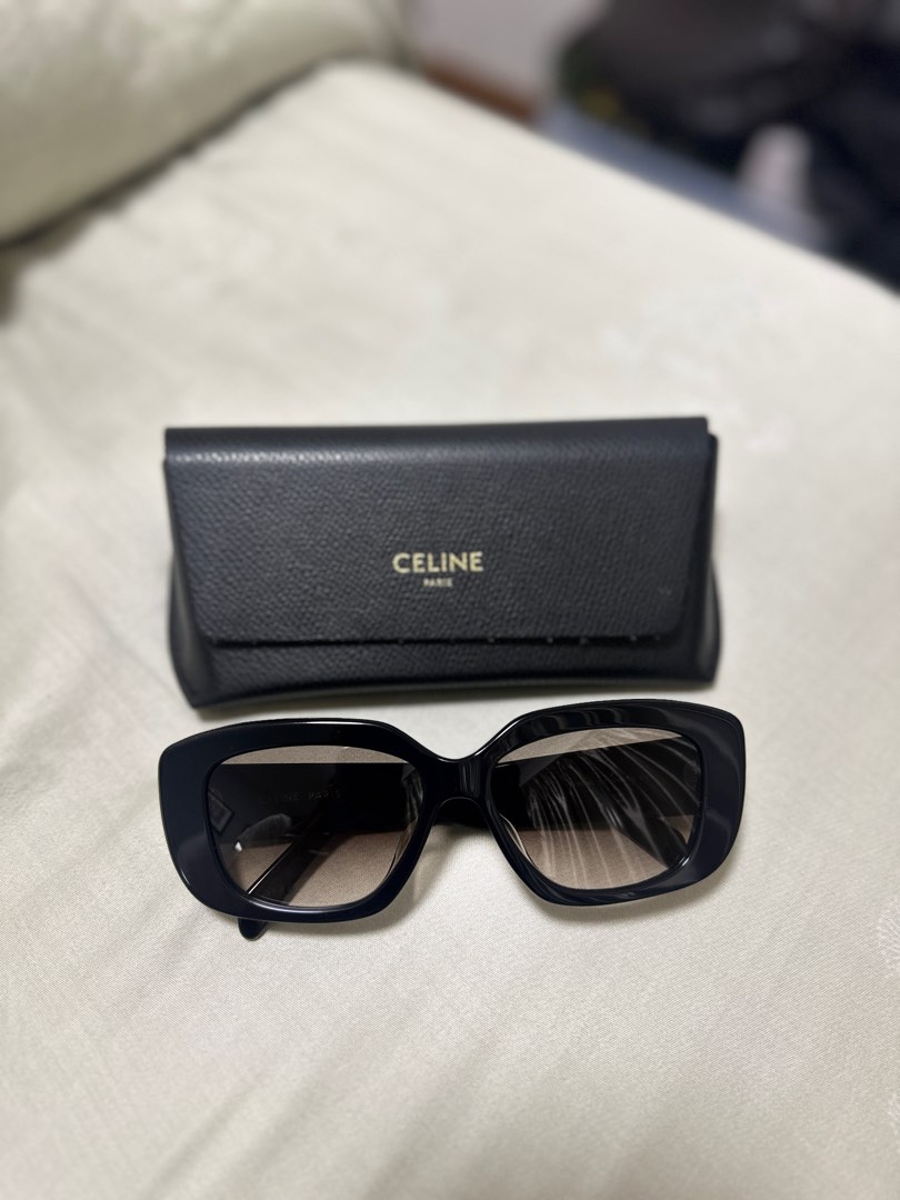CELINE Triomphe 04 in Acetate Black, Women's Fashion, Watches ...