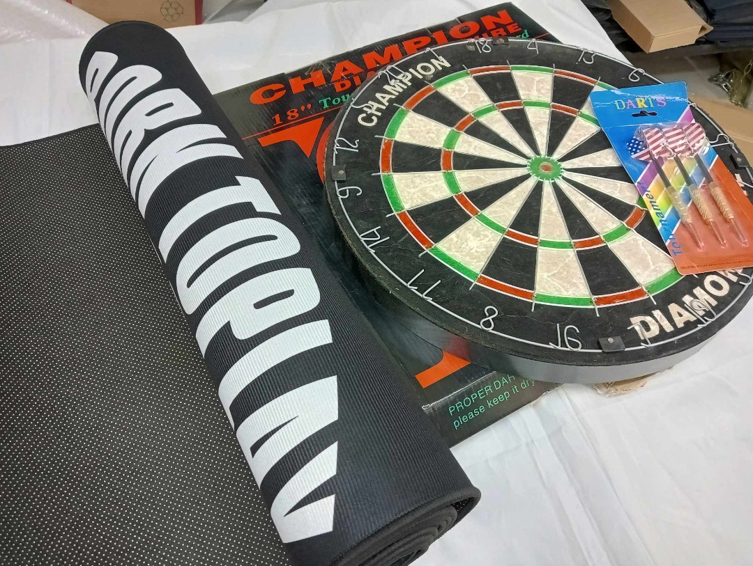 Champion Dartboard Diamond wire with Rubber dart mat & dart pin ...