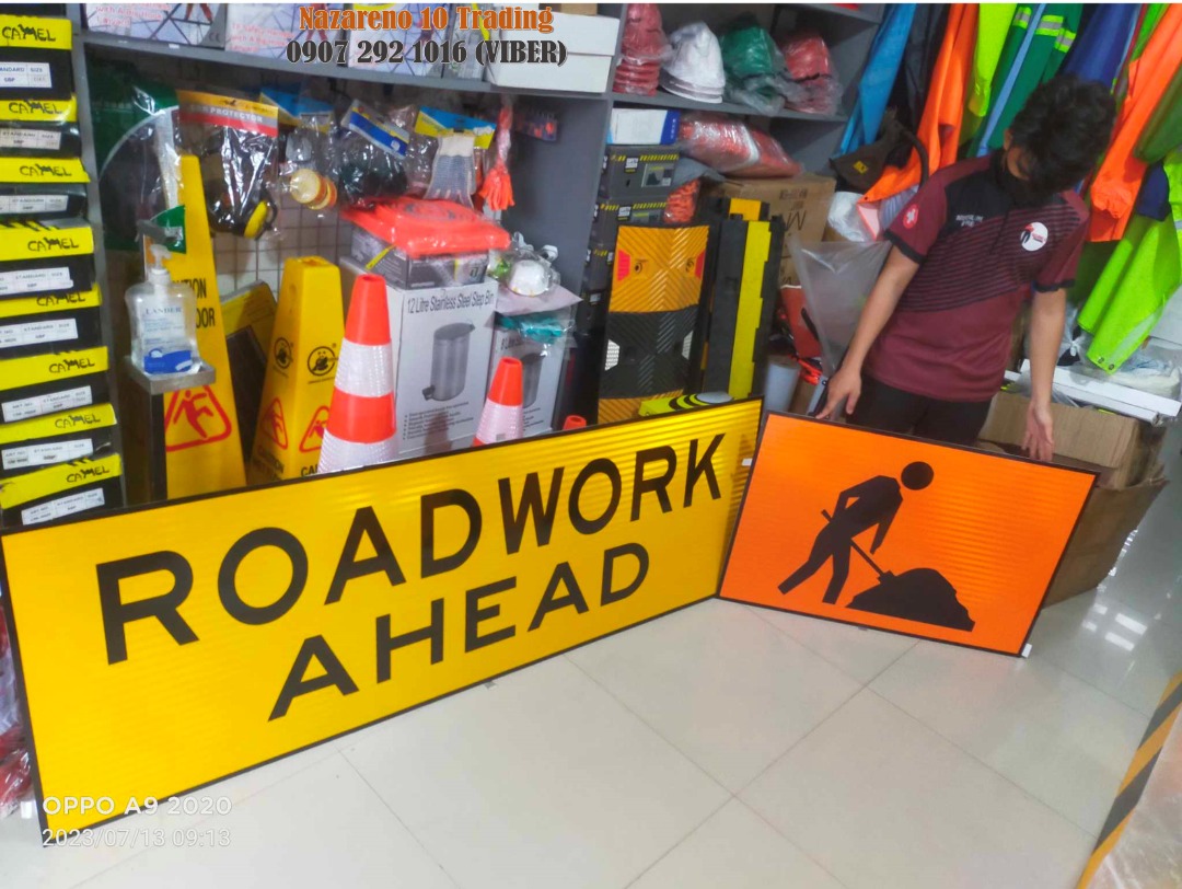 Chevron road signage 26, Commercial & Industrial, Construction ...