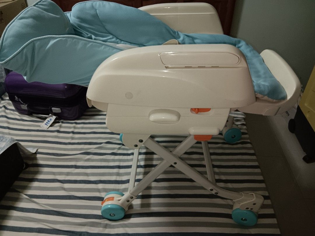 Combi Baby Rocker and Chair, Babies & Kids, Baby Nursery & Kids ...