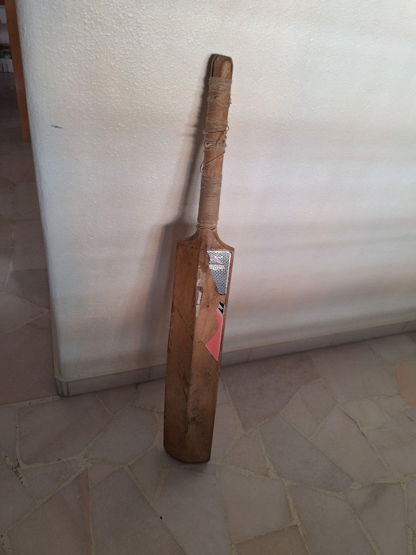 Cricket Bat, Sports Equipment, Sports & Games, Racket & Ball Sports on ...