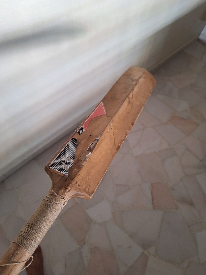 Cricket Bat, Sports Equipment, Sports & Games, Racket & Ball Sports on ...