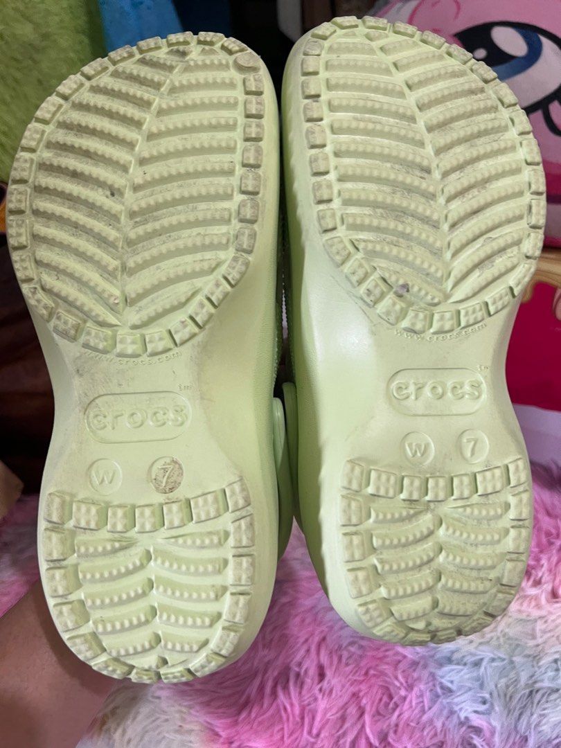 Crocs platform, Women's Fashion, Footwear, Slippers and slides on Carousell
