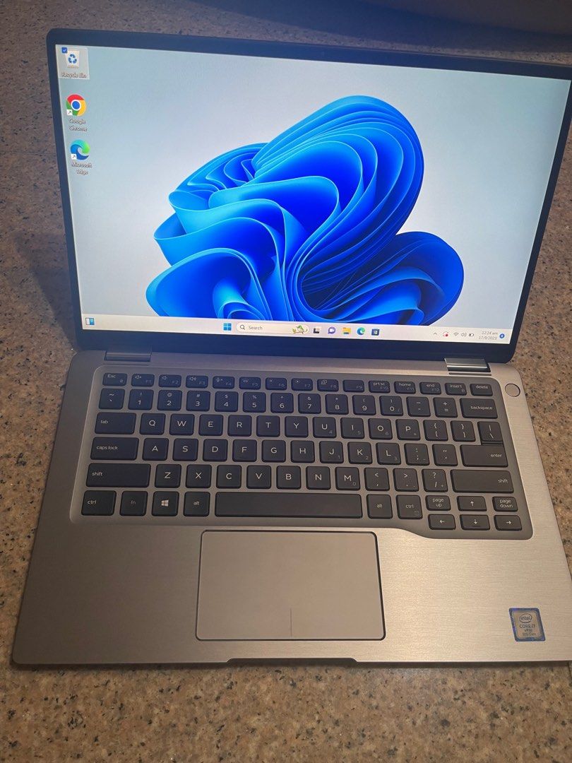 Dell Latitude 7400 2-in-1 , i7 8th 16gb 512gb ssd 14inch full hd ...