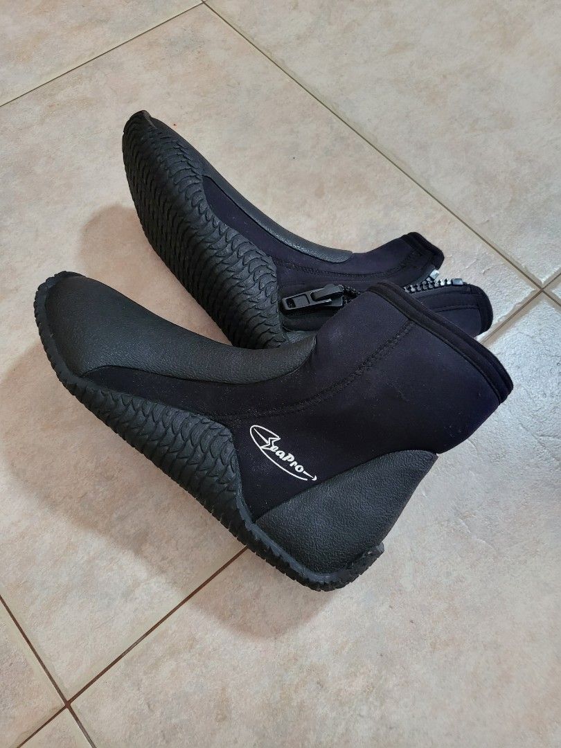 Diving Shoe, Sports Equipment, Other Sports Equipment and Supplies on ...