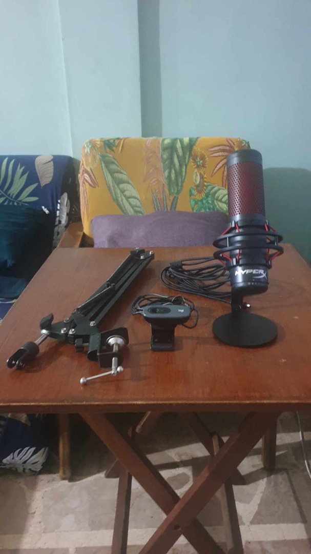 FS HyperX QuadCast + Boom Arm & Logitech C270 HD Webcam, Computers ...