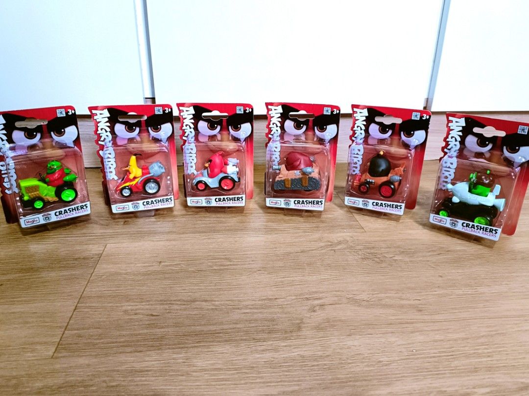 Full Set of 6 Authentic Angry Birds Toy Car Pullback Racer, Hobbies ...