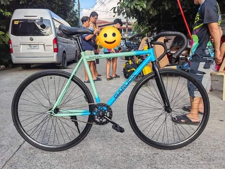 GARUDA FIXIE STEEL V2 2TONE COLOR 700C X 23C, Sports Equipment ...
