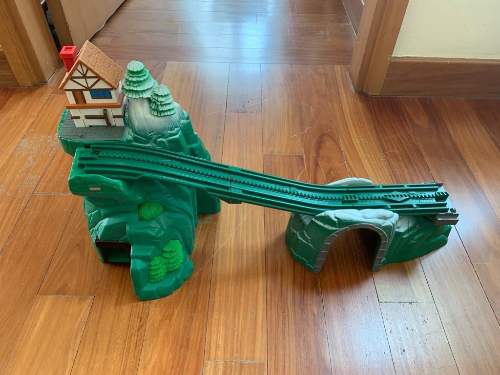 Geotrax sets, cars and tracks, Hobbies & Toys, Toys & Games on Carousell