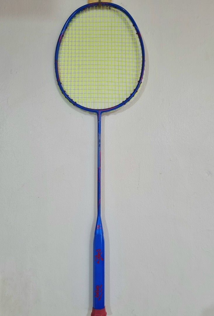 Guang Yu Badminton Racket with bag (30lbs max), Sports Equipment ...