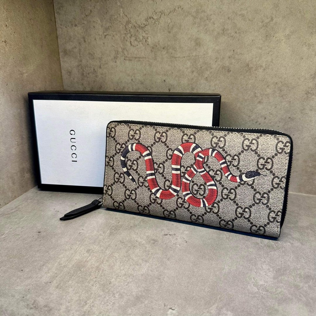 Gucci Snake Wallet, Women's Fashion, Bags & Wallets, Wallets & Card ...
