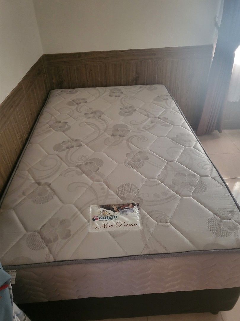 GUHDO Springbed sorong atas bawah, Perabotan Rumah di Carousell