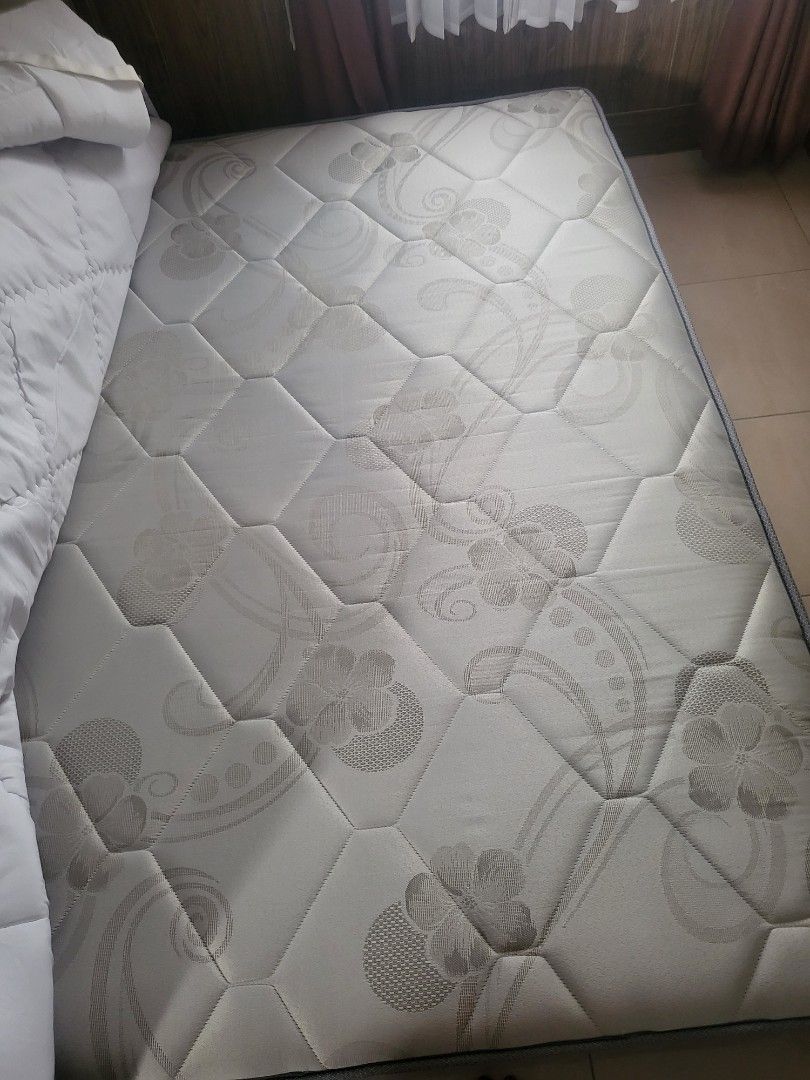GUHDO Springbed sorong atas bawah, Perabotan Rumah di Carousell