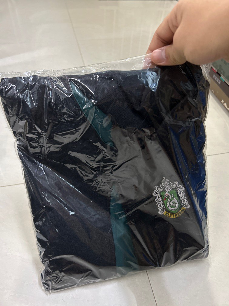 Harry Potter Hogwarts school robes, Hobbies & Toys, Memorabilia ...